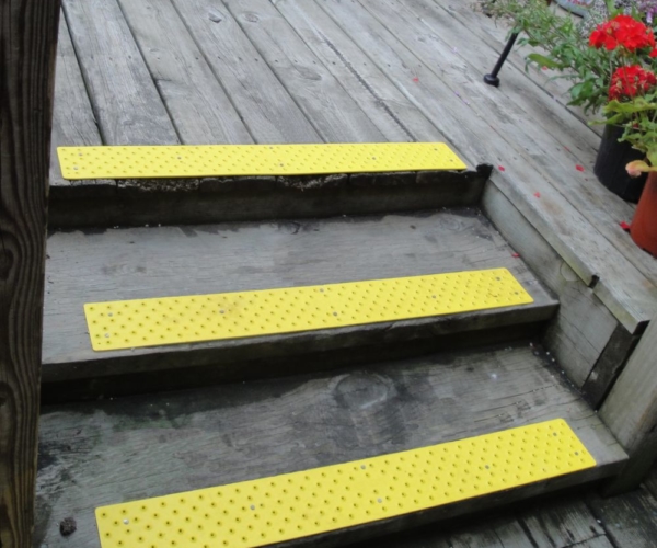 HandiTreads Non-Slip Treads for Ramps - Handi-Treads Solutions for ...