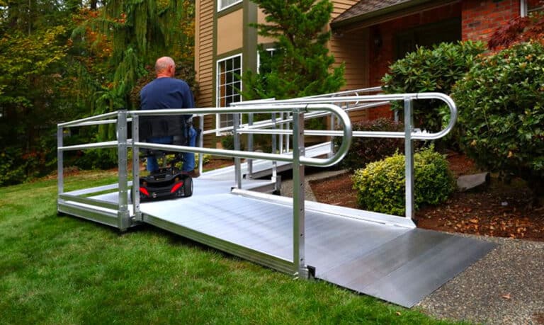 Wood Ramp with HandiTreads vs Aluminum Ramp - Handi-Treads Solutions ...