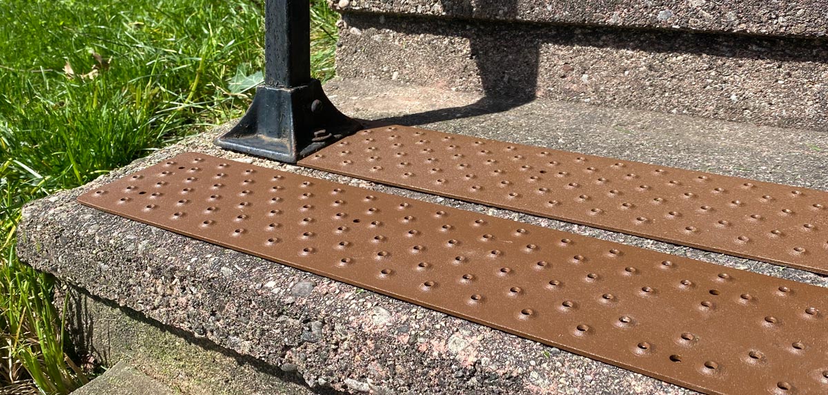 How to Cut HandiTreads to Fit Your Stairs, Deck, or Ramp - Handi-Treads ...